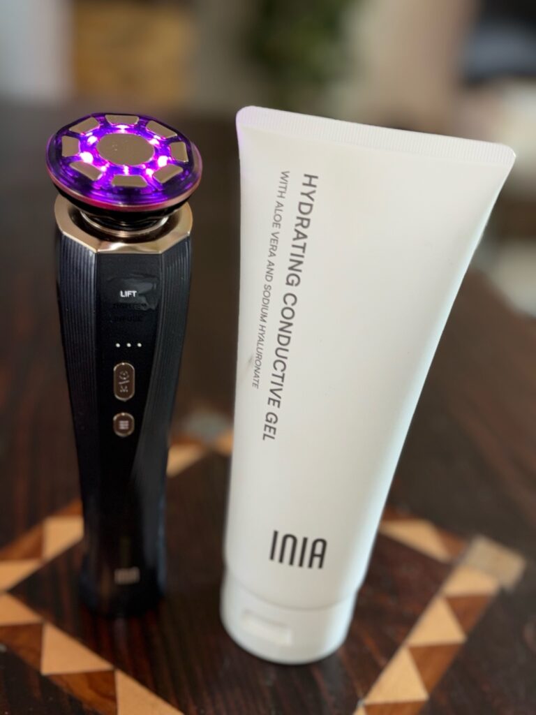 INIA Flare Red Light Wand Review: Does It Really Work for Mature Skin ...